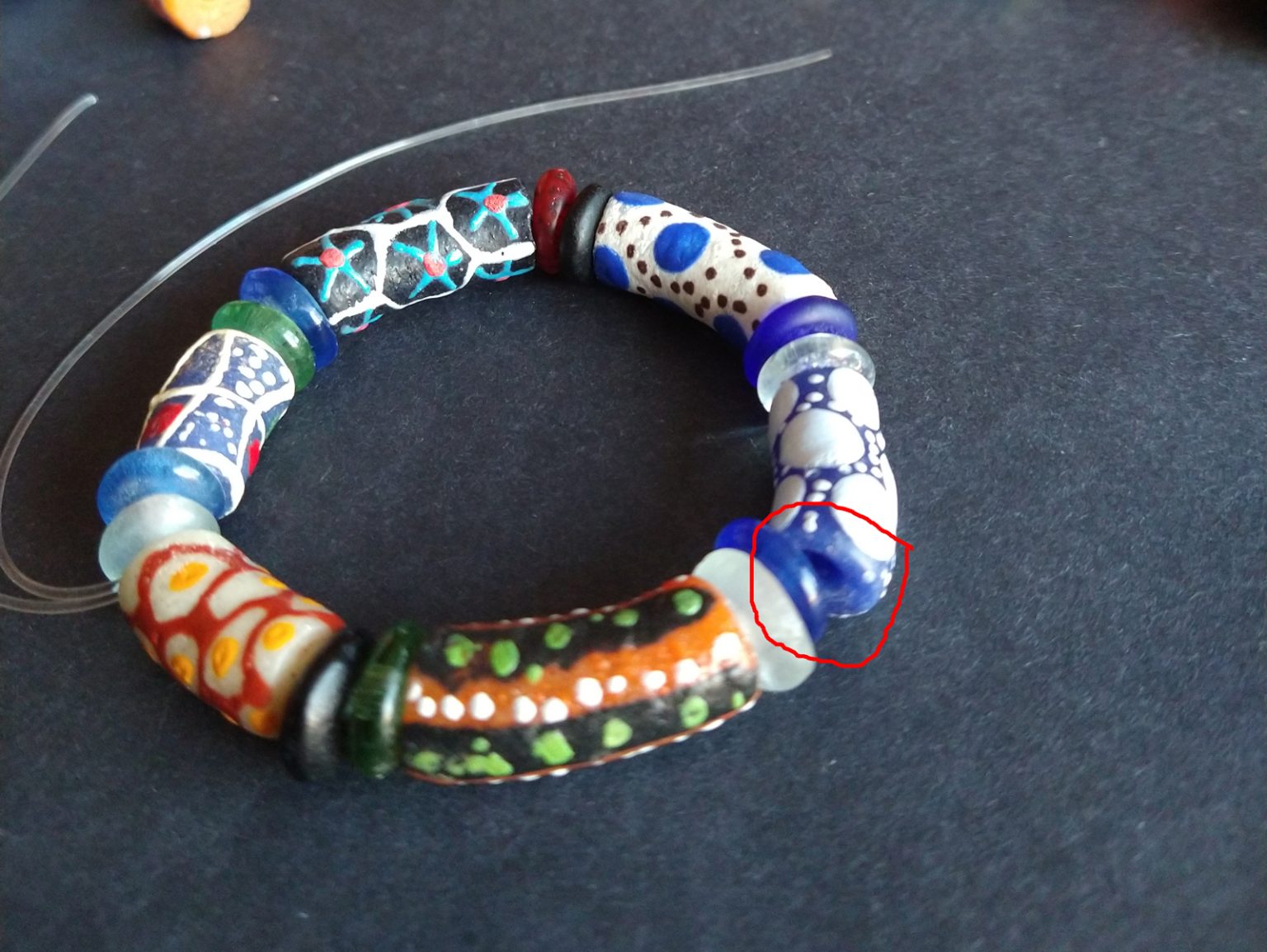Preventing Gaps In A Beaded Bracelet – African Beads & Fabrics